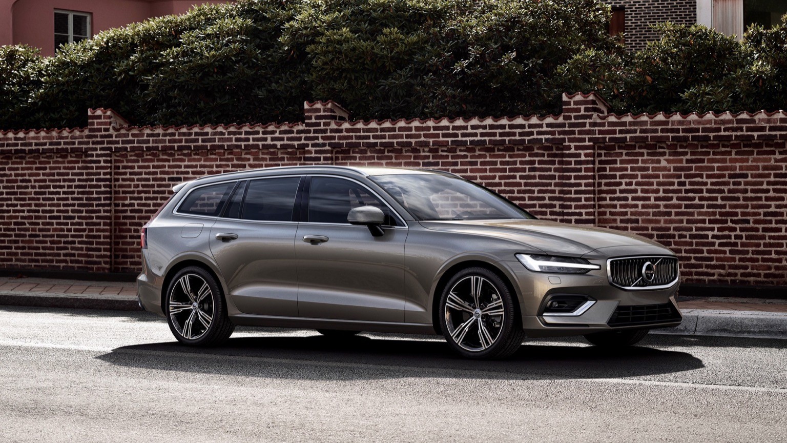 Volvo V60 T8 Twin-Engine – Elektrische Auto Informatie